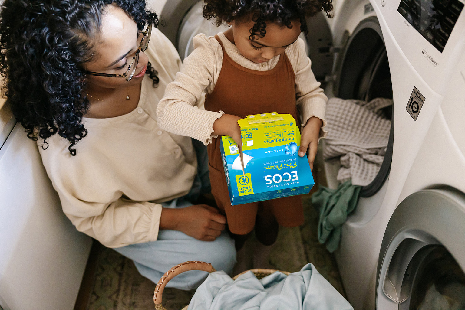 7 Common Toxins Found in Laundry Detergent - ECOS®